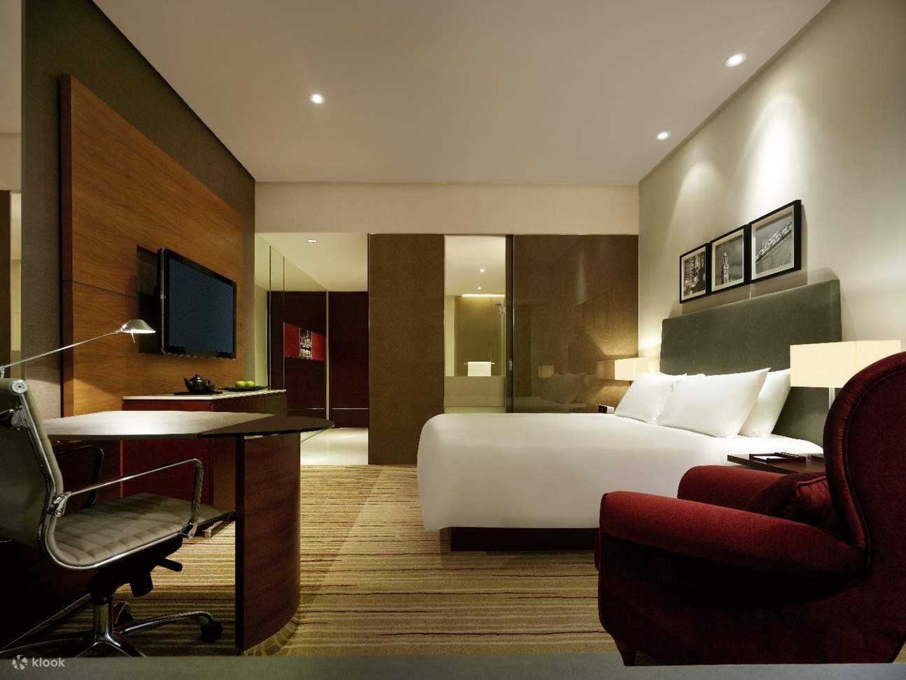 Deluxe Staycation at Hyatt Regency Hong Kong with HKD1,000 Credits and ...